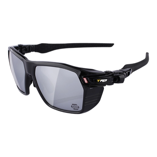 TAG EYEWEAR