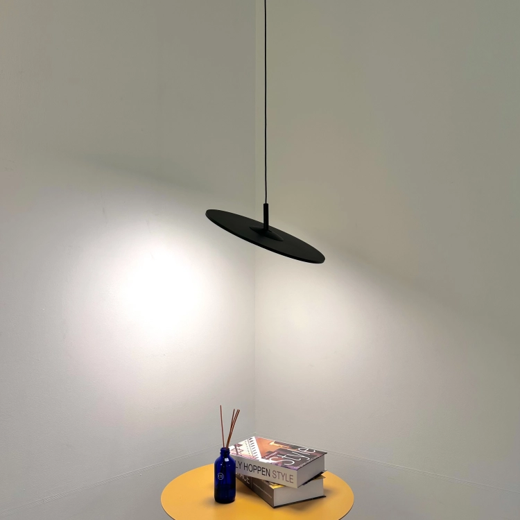 EOS lighting 이오스라이팅