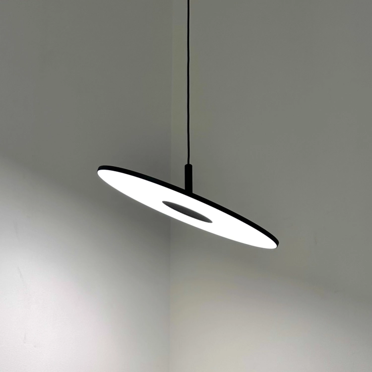 EOS lighting 이오스라이팅